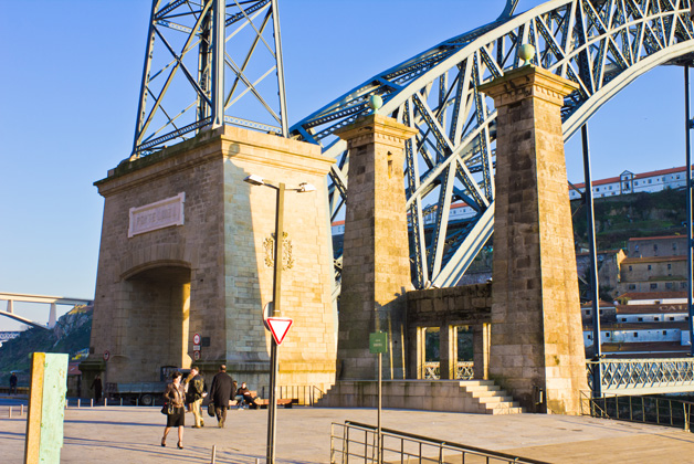 Pilares da Ponte Pênsil Porto
