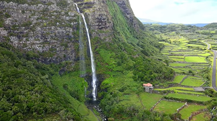 A cascata mais mais alta de Portugal tem mais de 90 metros de altura